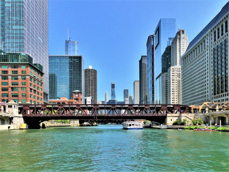 The Evolution of Chicago’s Skyline – Streaming thru America